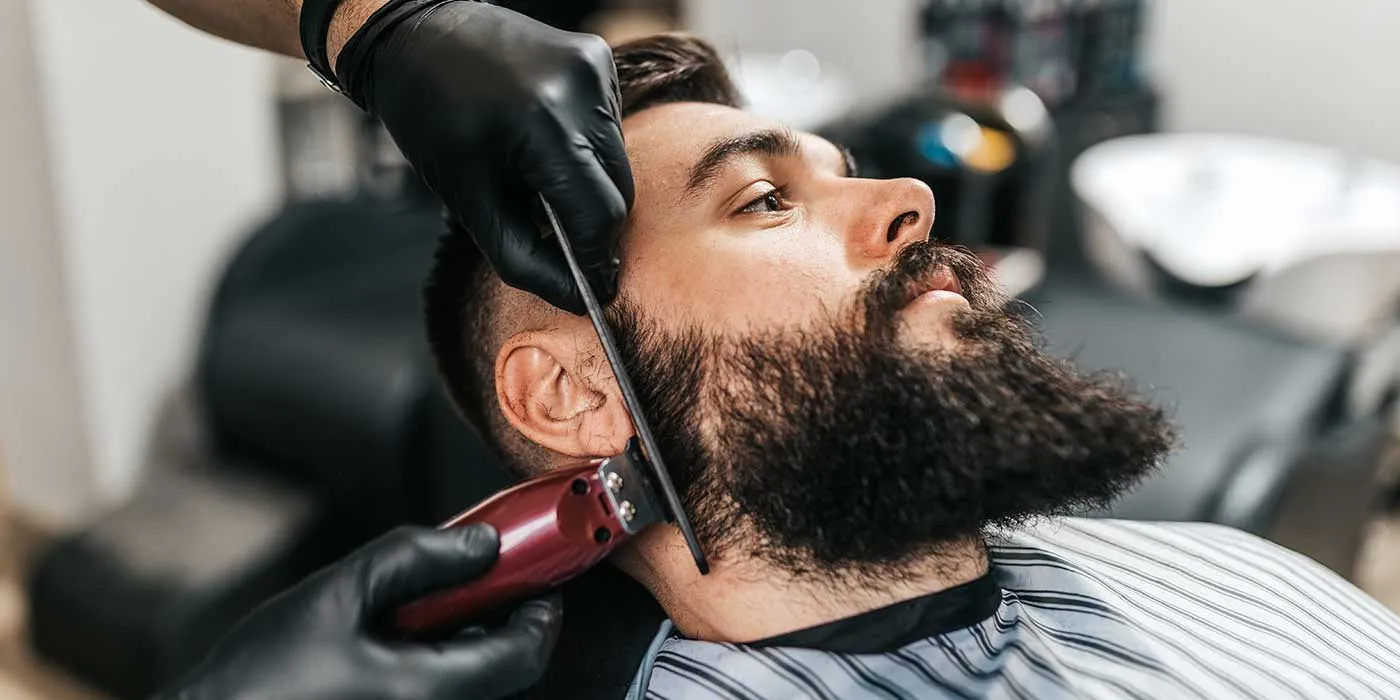 Comment tracer les contours de votre barbe avec précision